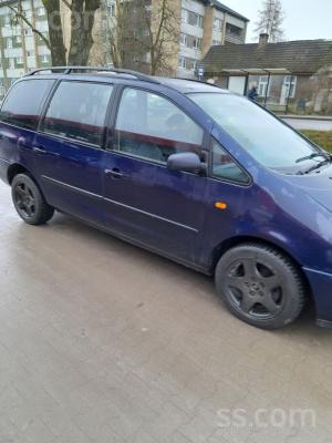 Zils SEAT Alhambra 2000 Tukums, ar dzinēja tilpumu 1.90 L un nobraukumu 334 tūkst. km par 1850 €, foto 2 vietnē AUTOMOTO.COM.LV