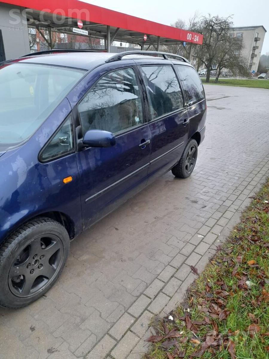 Zils SEAT Alhambra 2000 Tukums, ar dzinēja tilpumu 1.90 L un nobraukumu 334 tūkst. km par 1850 €, foto 3 vietnē AUTOMOTO.COM.LV