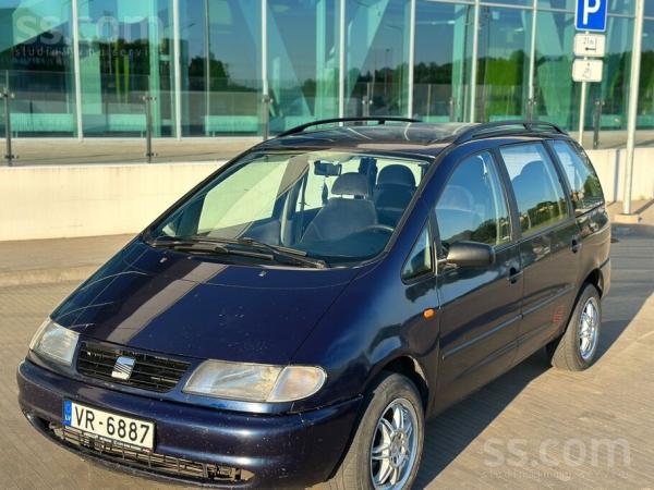 Zils SEAT Alhambra 2000 Rēzekne, ar dzinēja tilpumu 1.90 L un nobraukumu 481 tūkst. km par 1200 €, foto 1 vietnē AUTOMOTO.COM.LV