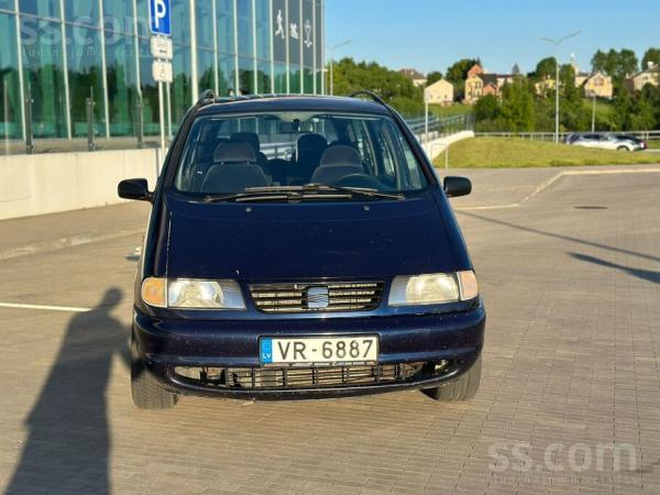 Zils SEAT Alhambra 2000 Rēzekne, ar dzinēja tilpumu 1.90 L un nobraukumu 481 tūkst. km par 1200 €, foto 2 vietnē AUTOMOTO.COM.LV