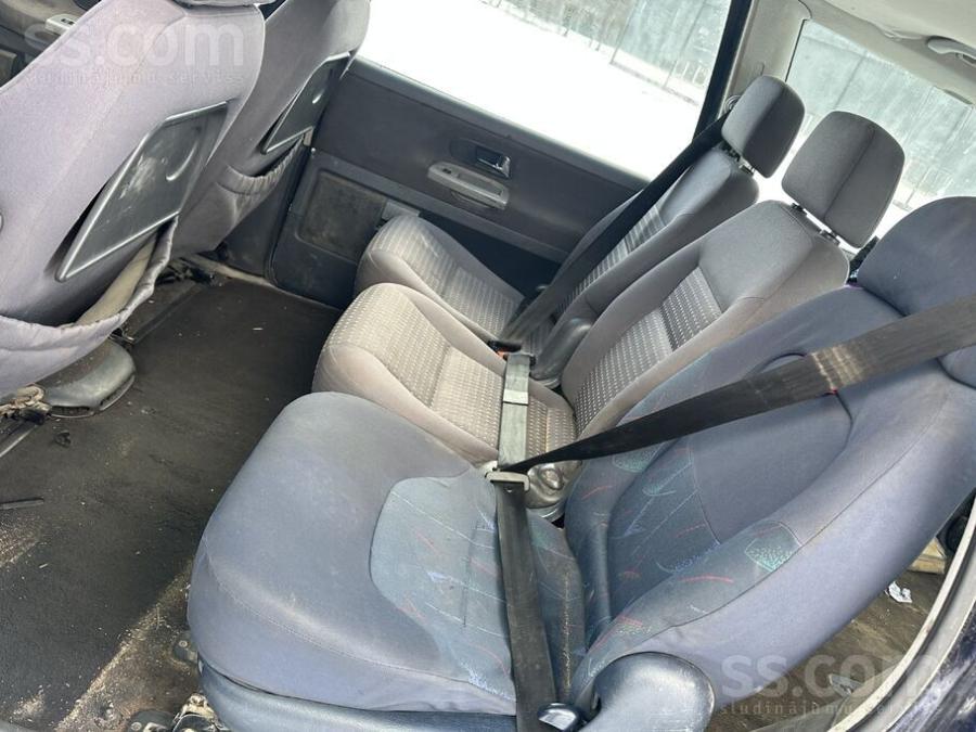 Blue SEAT Alhambra 2001 in Gulbene, with an engine capacity of 1.90 L and mileage of 461 thousand km for 1390 €, photo 6 on AUTOMOTO.COM.LV
