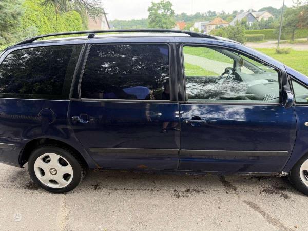 Zils SEAT Alhambra 2001 Kauņa, ar dzinēja tilpumu 1.90 L un nobraukumu 500 tūkst. km par 800 €, foto 5 vietnē AUTOMOTO.COM.LV