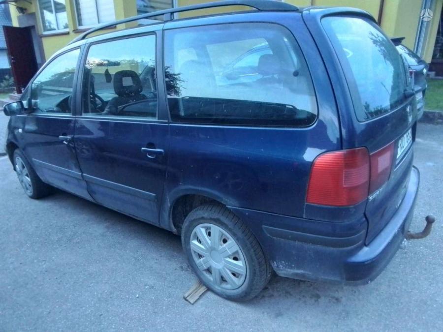 Синий Сеат Альхамбра 2001 в Варена, объемом двигателя 1.90 л и пробегом 35 тыс. км за 800 €, фото 3 на AUTOMOTO.COM.LV