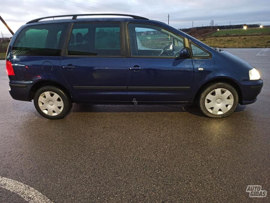 Blue SEAT Alhambra 2002 in Siauliai, with an engine capacity of 1.90 L and mileage of 255 thousand km for 1500 €, photo 5 on AUTOMOTO.COM.LV