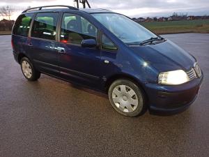 Blue SEAT Alhambra 2002 in Siauliai, with an engine capacity of 1.90 L and mileage of 255 thousand km for 1500 €, photo 6 on AUTOMOTO.COM.LV