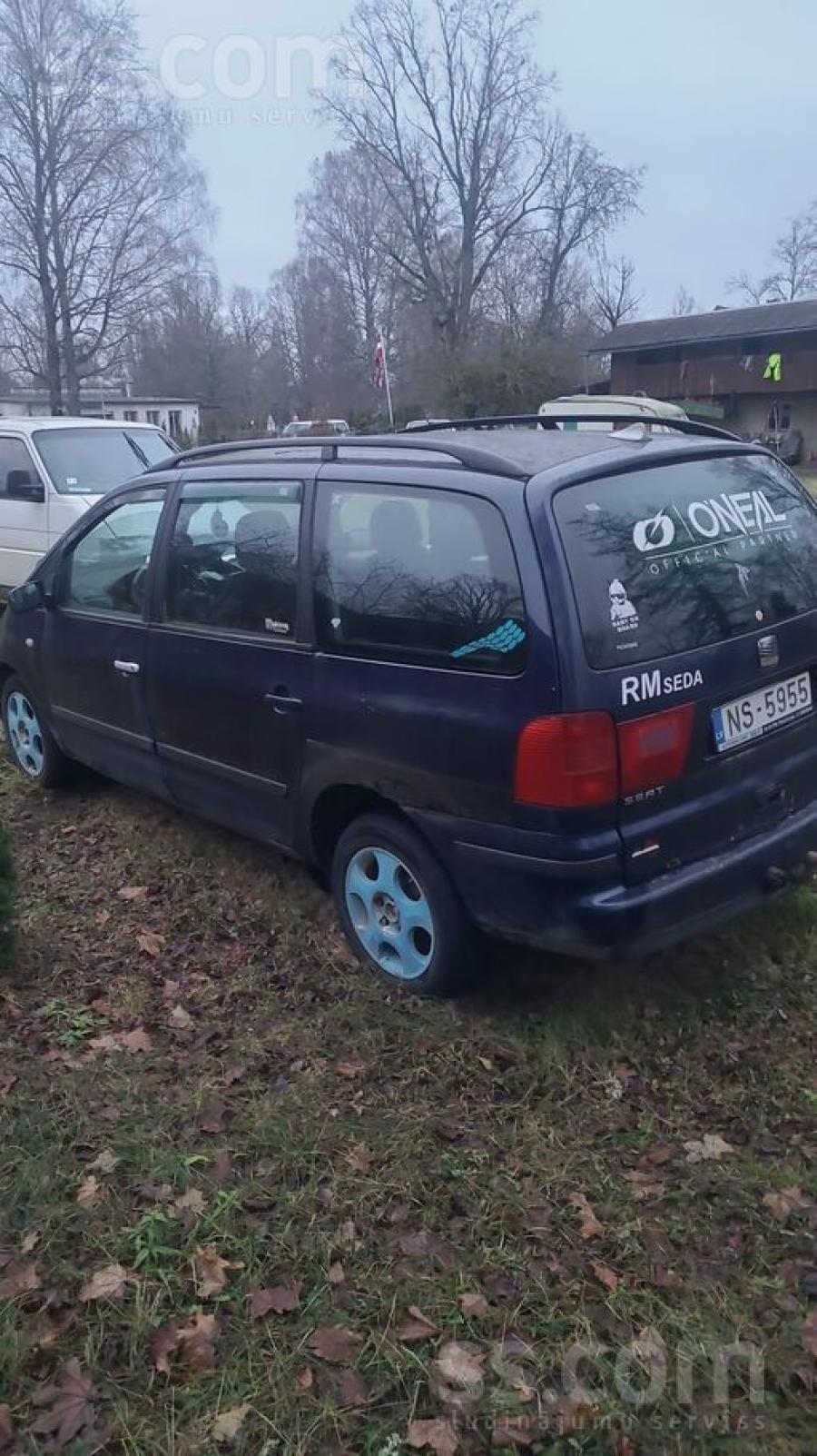 Blue SEAT Alhambra 2002 in Valmiera, with an engine capacity of 1.90 L and mileage of 416 thousand km for 600 €, photo 3 on AUTOMOTO.COM.LV