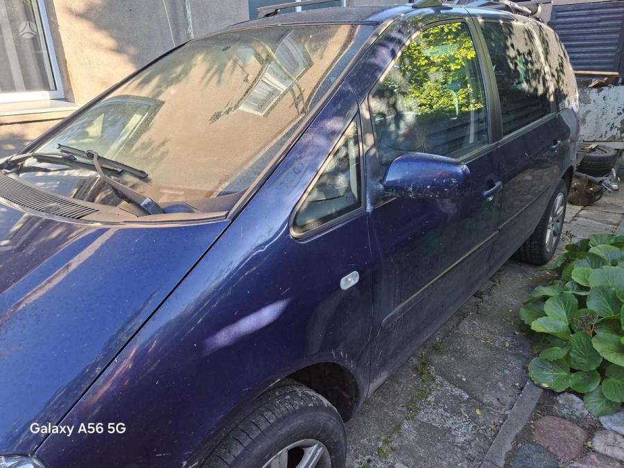Zils SEAT Alhambra 2002 Marijampole, ar dzinēja tilpumu 1.90 L un nobraukumu 350 tūkst. km par 750 €, foto 1 vietnē AUTOMOTO.COM.LV