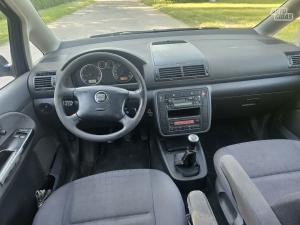 Blue SEAT Alhambra 2002 in Jonava, with an engine capacity of 1.90 L and mileage of 154 thousand km for 1450 €, photo 13 on AUTOMOTO.COM.LV