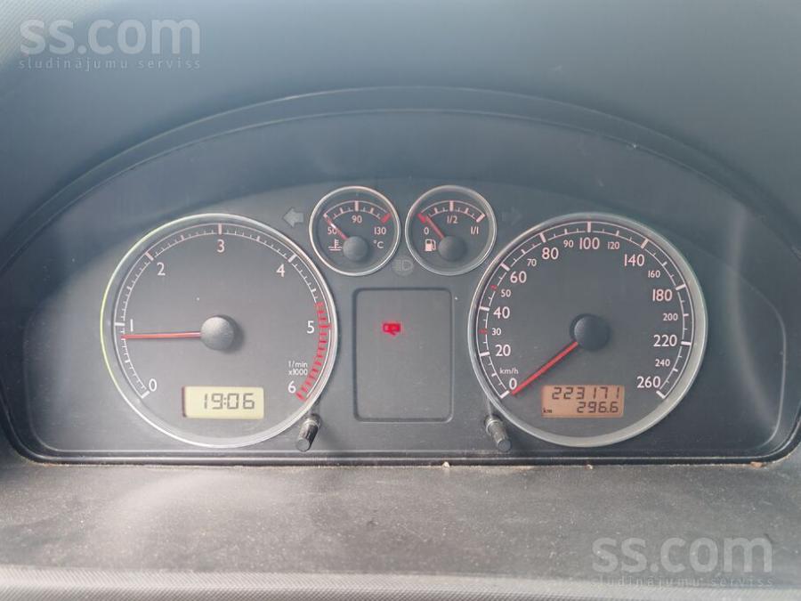 Zils SEAT Alhambra 2003 Rīga, ar dzinēja tilpumu 1.90 L un nobraukumu 223 tūkst. km par 1350 €, foto 3 vietnē AUTOMOTO.COM.LV