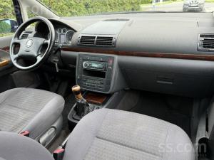 Zils SEAT Alhambra 2003 Rīga, ar dzinēja tilpumu 1.80 L un nobraukumu 269 tūkst. km par 1690 €, foto 6 vietnē AUTOMOTO.COM.LV