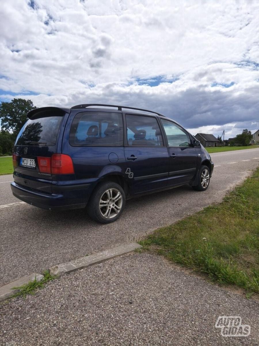 Zils SEAT Alhambra 2003 Prienai, ar dzinēja tilpumu 2.00 L un nobraukumu 327 tūkst. km par 1600 €, foto 4 vietnē AUTOMOTO.COM.LV
