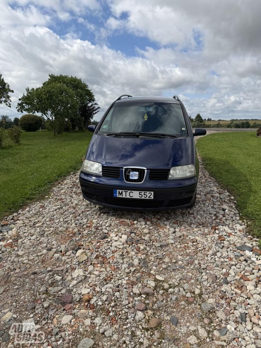 Zils SEAT Alhambra 2003 Alīta, ar dzinēja tilpumu 1.90 L un nobraukumu 295 tūkst. km par 2450 €, foto 3 vietnē AUTOMOTO.COM.LV