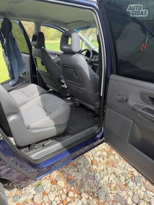 Zils SEAT Alhambra 2003 Alīta, ar dzinēja tilpumu 1.90 L un nobraukumu 295 tūkst. km par 2450 €, foto 13 vietnē AUTOMOTO.COM.LV