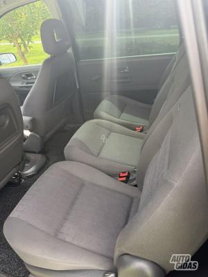 Zils SEAT Alhambra 2003 Alīta, ar dzinēja tilpumu 1.90 L un nobraukumu 295 tūkst. km par 2450 €, foto 15 vietnē AUTOMOTO.COM.LV