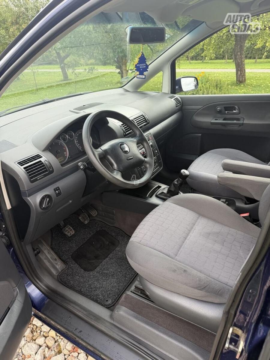Zils SEAT Alhambra 2003 Alīta, ar dzinēja tilpumu 1.90 L un nobraukumu 295 tūkst. km par 2450 €, foto 18 vietnē AUTOMOTO.COM.LV