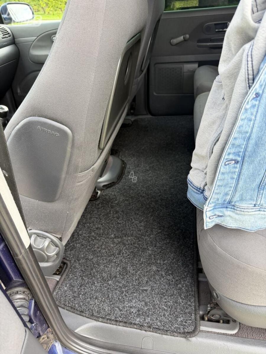 Zils SEAT Alhambra 2003 Alīta, ar dzinēja tilpumu 1.90 L un nobraukumu 295 tūkst. km par 2450 €, foto 21 vietnē AUTOMOTO.COM.LV