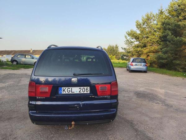 Blue SEAT Alhambra 2003 in Vilnius, with an engine capacity of 1.90 L and mileage of 411 thousand km for 700 €, photo 3 on AUTOMOTO.COM.LV