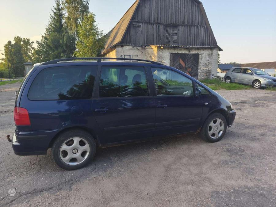 Zils SEAT Alhambra 2003 Viļņa, ar dzinēja tilpumu 1.90 L un nobraukumu 411 tūkst. km par 700 €, foto 4 vietnē AUTOMOTO.COM.LV