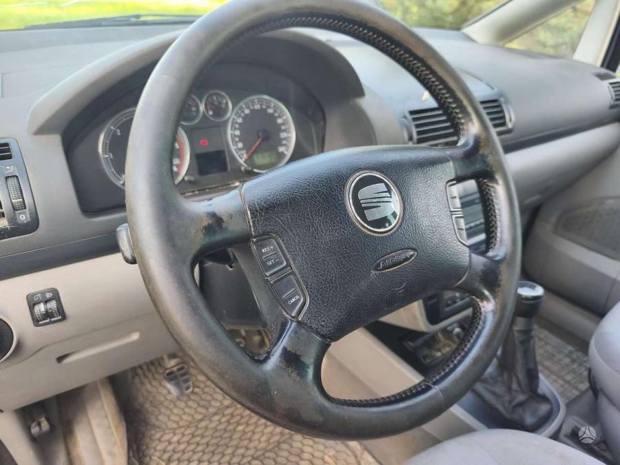 Zils SEAT Alhambra 2003 Viļņa, ar dzinēja tilpumu 1.90 L un nobraukumu 411 tūkst. km par 700 €, foto 10 vietnē AUTOMOTO.COM.LV