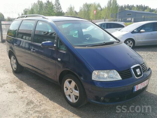 Blue SEAT Alhambra 2004 in Valmiera, with an engine capacity of 1.80 L and mileage of 320 thousand km for 1490 €, photo 4 on AUTOMOTO.COM.LV