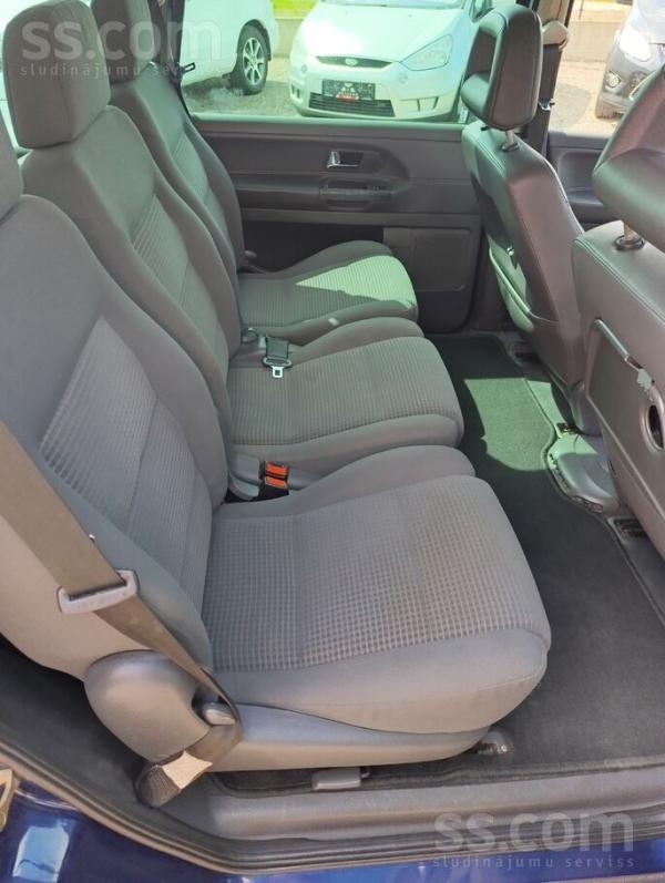 Blue SEAT Alhambra 2004 in Valmiera, with an engine capacity of 1.80 L and mileage of 320 thousand km for 1490 €, photo 10 on AUTOMOTO.COM.LV