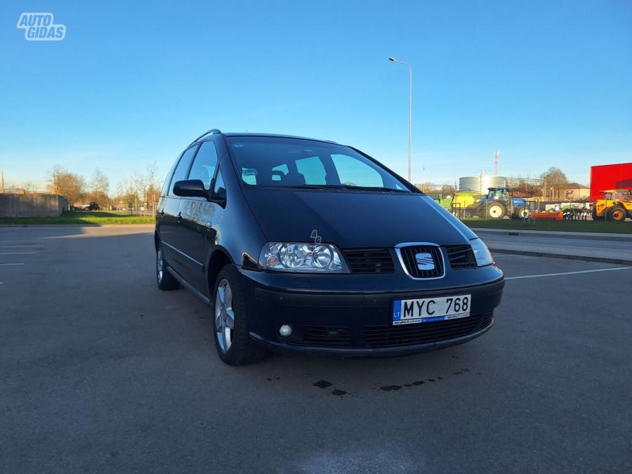 Blue SEAT Alhambra 2007 in Telschi, with an engine capacity of 2.00 L and mileage of 280 thousand km for 1350 €, photo 1 on AUTOMOTO.COM.LV