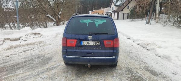 Blue SEAT Alhambra 2008 in Vilnius, with an engine capacity of 2.00 L and mileage of 320 thousand km for 2990 €, photo 7 on AUTOMOTO.COM.LV