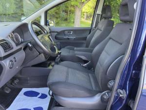 Blue SEAT Alhambra 2008 in Prienai, with an engine capacity of 1.97 L and mileage of 215 thousand km for 3750 €, photo 9 on AUTOMOTO.COM.LV