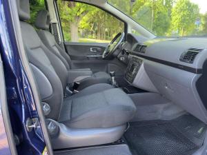 Blue SEAT Alhambra 2008 in Prienai, with an engine capacity of 1.97 L and mileage of 215 thousand km for 3750 €, photo 10 on AUTOMOTO.COM.LV