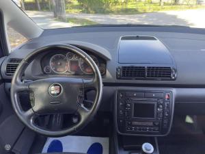 Blue SEAT Alhambra 2008 in Prienai, with an engine capacity of 1.97 L and mileage of 215 thousand km for 3750 €, photo 11 on AUTOMOTO.COM.LV