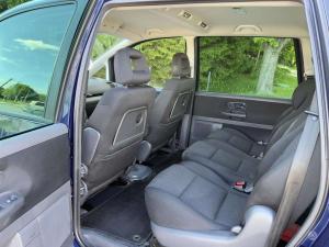Blue SEAT Alhambra 2008 in Prienai, with an engine capacity of 1.97 L and mileage of 215 thousand km for 3750 €, photo 12 on AUTOMOTO.COM.LV