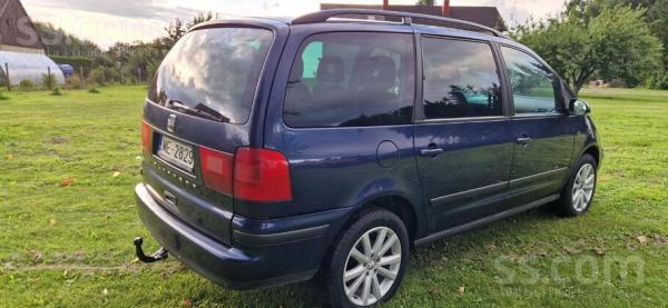 Zils SEAT Alhambra 2010 Bauska, ar dzinēja tilpumu 2.00 L un nobraukumu 276 tūkst. km par 2750 €, foto 3 vietnē AUTOMOTO.COM.LV