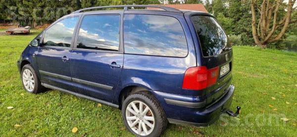 Zils SEAT Alhambra 2010 Bauska, ar dzinēja tilpumu 2.00 L un nobraukumu 276 tūkst. km par 2750 €, foto 4 vietnē AUTOMOTO.COM.LV