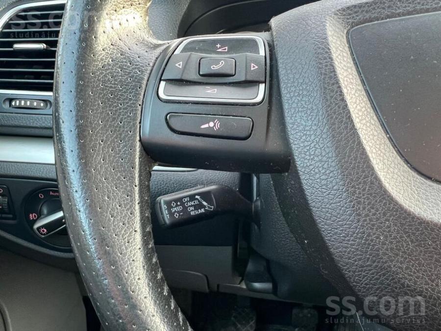 Zils SEAT Alhambra 2011 Limbaži, ar dzinēja tilpumu 2.00 L un nobraukumu 271 tūkst. km par 5400 €, foto 19 vietnē AUTOMOTO.COM.LV