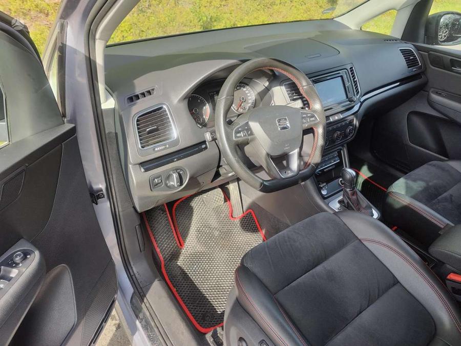 Blue SEAT Alhambra 2018 in Kaunas, with an engine capacity of 1.97 L and mileage of 270 thousand km for 12990 €, photo 10 on AUTOMOTO.COM.LV