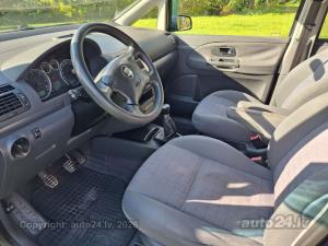 Zils SEAT Alhambra 2005 Elva, ar dzinēja tilpumu 1.90 L un nobraukumu 346 tūkst. km par 3400 €, foto 7 vietnē AUTOMOTO.COM.LV