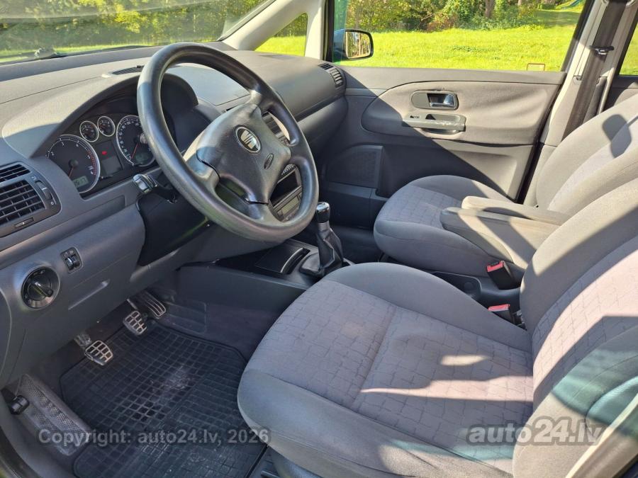 Zils SEAT Alhambra 2005 Elva, ar dzinēja tilpumu 1.90 L un nobraukumu 346 tūkst. km par 3400 €, foto 7 vietnē AUTOMOTO.COM.LV