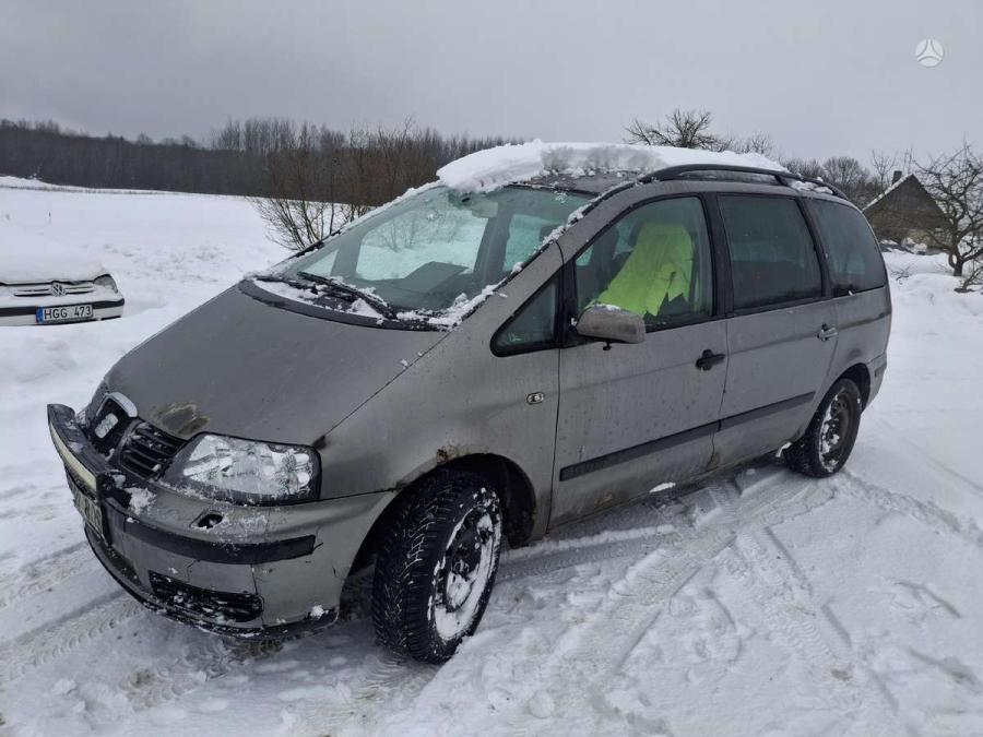 Brown SEAT Alhambra 2004 in Rokiskis, with an engine capacity of 1.90 L and mileage of 486 thousand km for 950 €, photo 13 on AUTOMOTO.COM.LV