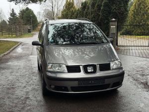 Brown SEAT Alhambra 2009 in Vilnius, with an engine capacity of 1.97 L and mileage of 144 thousand km for 4900 €, photo 4 on AUTOMOTO.COM.LV