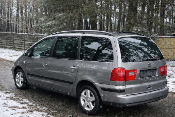 Brūns SEAT Alhambra 2009 Viļņa, ar dzinēja tilpumu 1.97 L un nobraukumu 144 tūkst. km par 4900 €, foto 8 vietnē AUTOMOTO.COM.LV