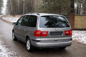 Brown SEAT Alhambra 2009 in Vilnius, with an engine capacity of 1.97 L and mileage of 144 thousand km for 4899 €, photo 6 on AUTOMOTO.COM.LV