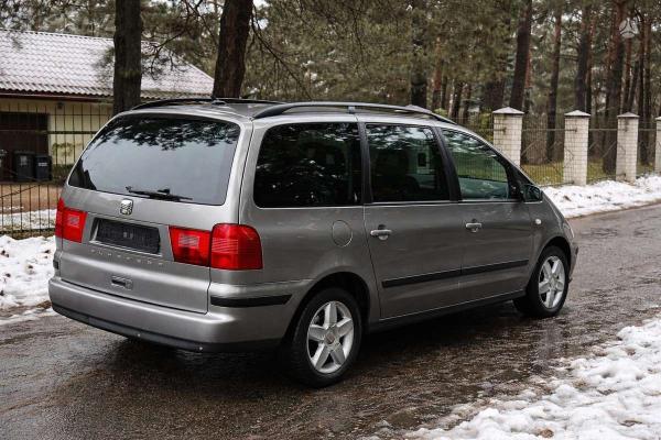 Brūns SEAT Alhambra 2009 Viļņa, ar dzinēja tilpumu 1.97 L un nobraukumu 144 tūkst. km par 4899 €, foto 8 vietnē AUTOMOTO.COM.LV