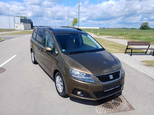 Brown SEAT Alhambra 2010 in Marijampole, with an engine capacity of 2.00 L and mileage of 214 thousand km for 6850 €, photo 10 on AUTOMOTO.COM.LV