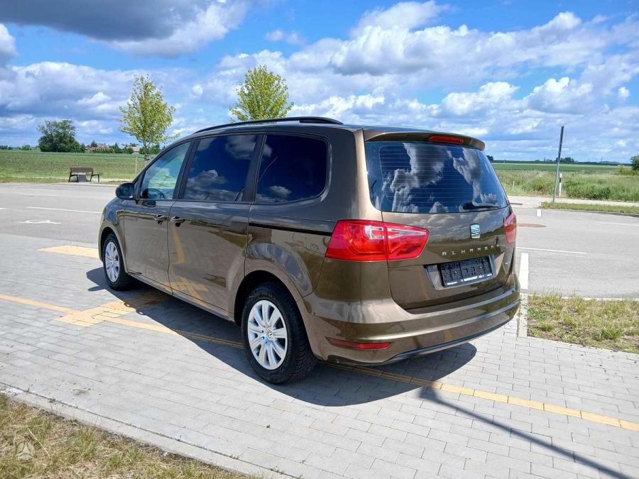 Brūns SEAT Alhambra 2010 Marijampole, ar dzinēja tilpumu 2.00 L un nobraukumu 214 tūkst. km par 6850 €, foto 18 vietnē AUTOMOTO.COM.LV