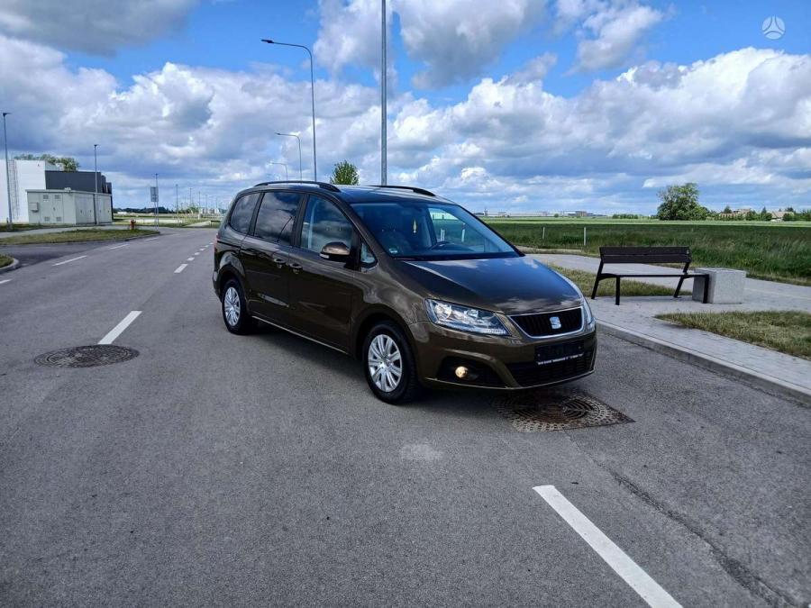 Brown SEAT Alhambra 2010 in Marijampole, with an engine capacity of 2.00 L and mileage of 214 thousand km for 6850 €, photo 15 on AUTOMOTO.COM.LV