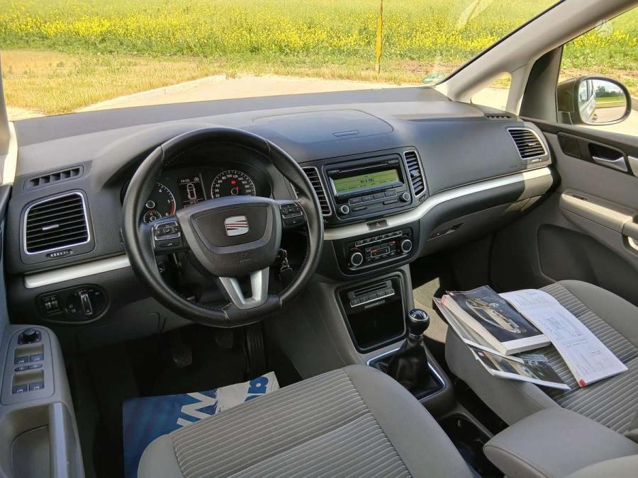 Brown SEAT Alhambra 2010 in Marijampole, with an engine capacity of 2.00 L and mileage of 214 thousand km for 6850 €, photo 29 on AUTOMOTO.COM.LV
