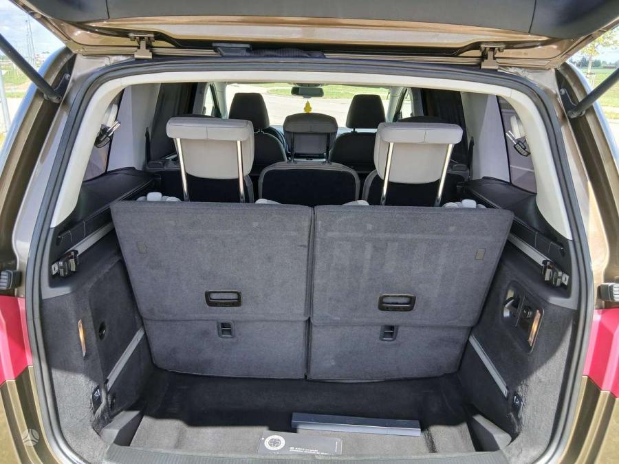 Brown SEAT Alhambra 2010 in Marijampole, with an engine capacity of 2.00 L and mileage of 214 thousand km for 6850 €, photo 39 on AUTOMOTO.COM.LV