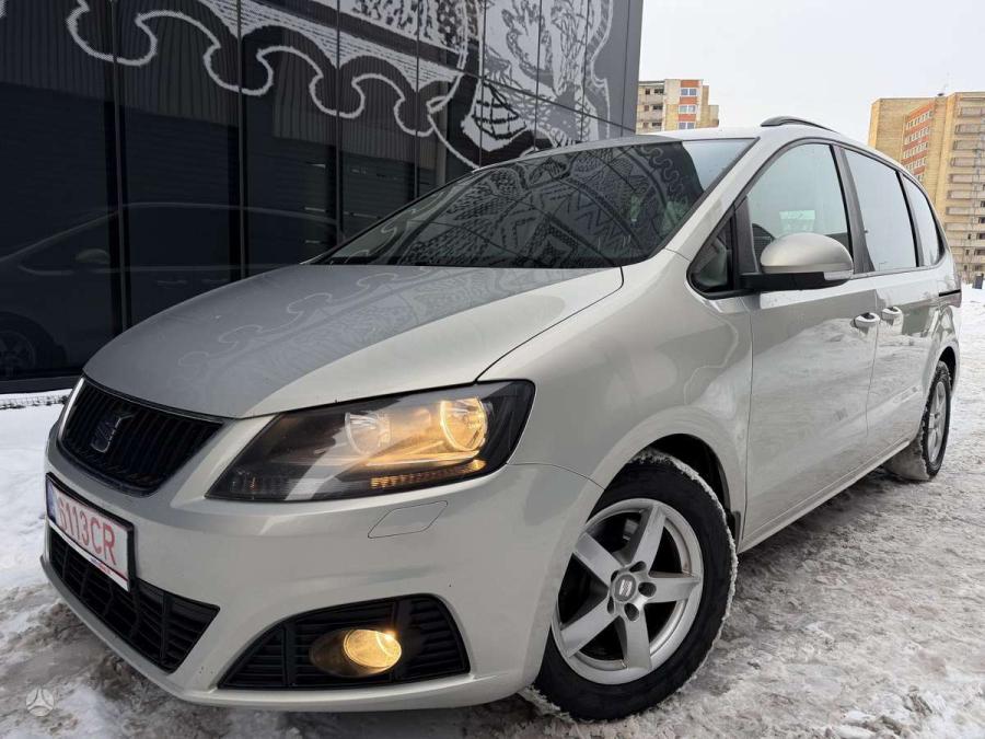 Brown SEAT Alhambra 2011 in Kaunas, with an engine capacity of 1.97 L and mileage of 361 thousand km for 5750 €, photo 1 on AUTOMOTO.COM.LV