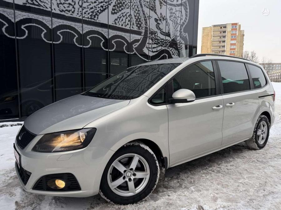 Brown SEAT Alhambra 2011 in Kaunas, with an engine capacity of 1.97 L and mileage of 361 thousand km for 5750 €, photo 12 on AUTOMOTO.COM.LV