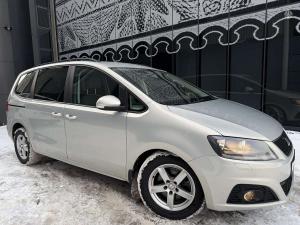 Brown SEAT Alhambra 2011 in Kaunas, with an engine capacity of 1.97 L and mileage of 361 thousand km for 5750 €, photo 13 on AUTOMOTO.COM.LV